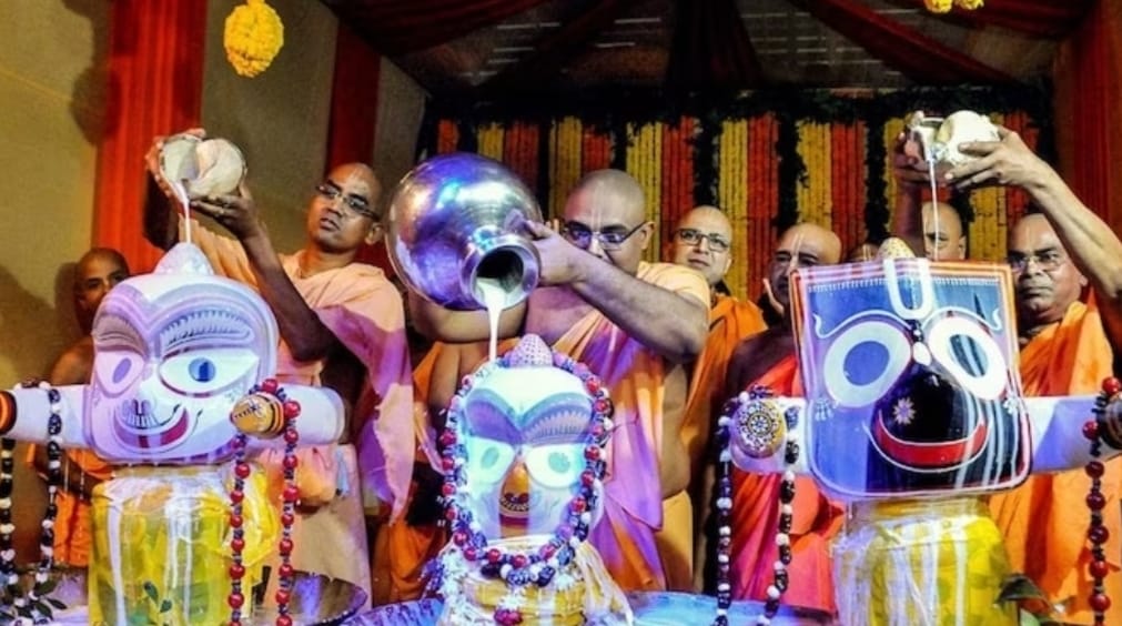 There Will Be Such Worship Of God In Iskcon That God Will Become Ill ...