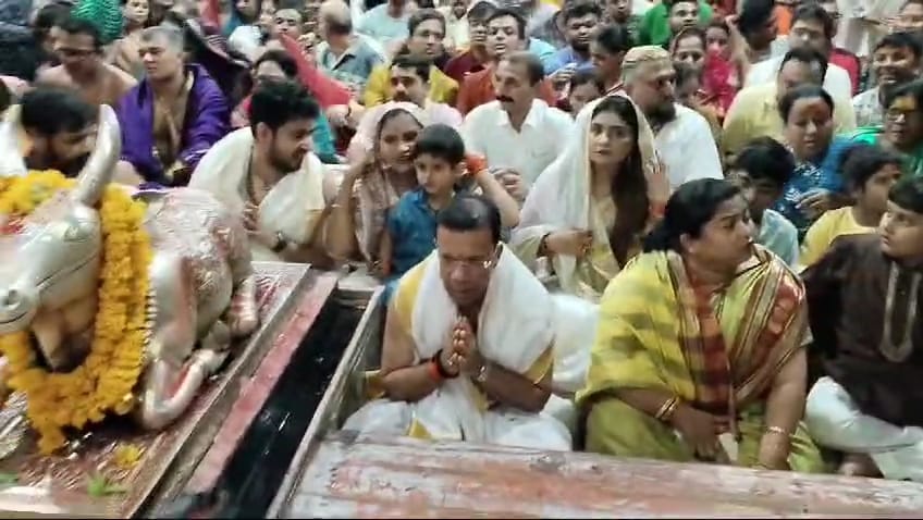 Goa Cabinet Minister Vishwajit Rane Reached The Bhasma Aarti Of Baba ...