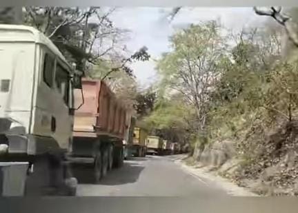 Traffic Jaam In Nahan=kalaamb And Ponta - Sirmour News - Sirmour News ...