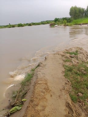 Road Cut Off Due To Flood In Bahgul River... People Are Crossing The ...