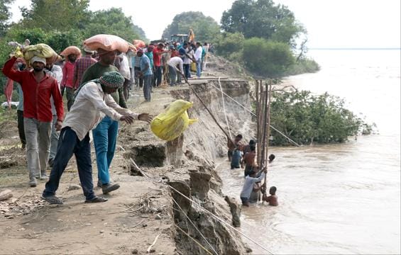 Soil Of Ravali Embankment Collapsed, Water Started Receding, Ultimatum ...