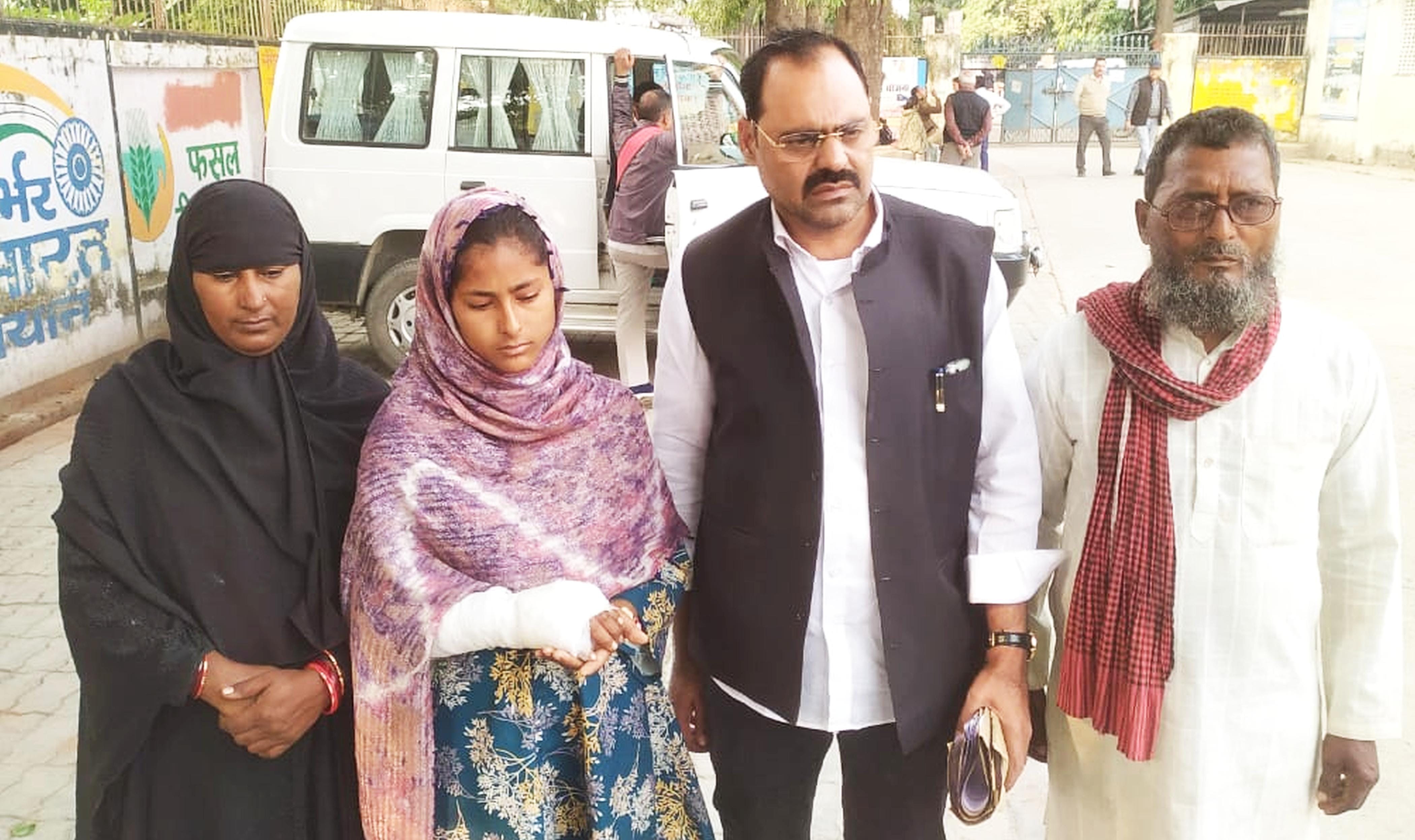 The Dm Listened To The Student's Pain And Directed The Thariyanv Police ...