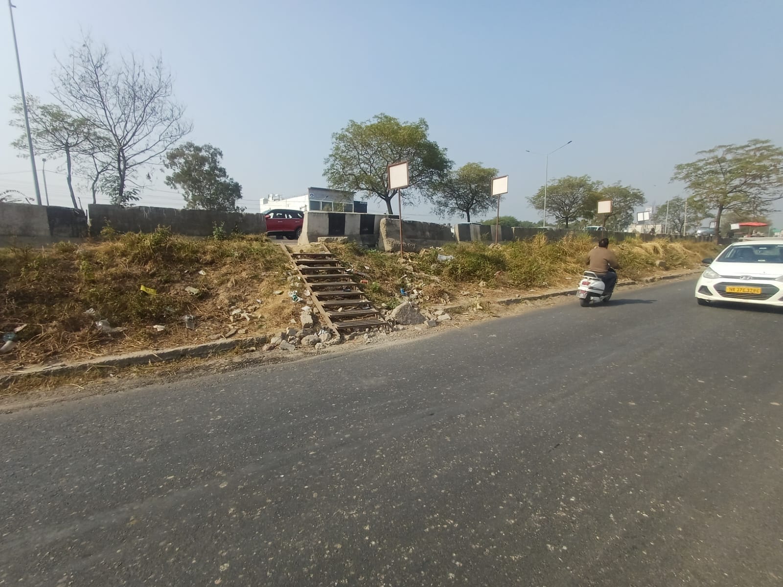 Parking Vehicles On National Highways Becoming A Threat To Road Safety ...
