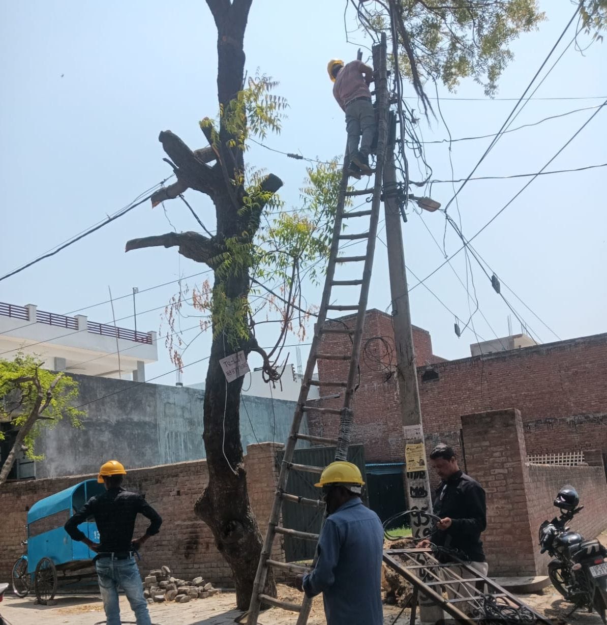 89 Electric Poles And Three Transformers Were Damaged, Affecting Power ...
