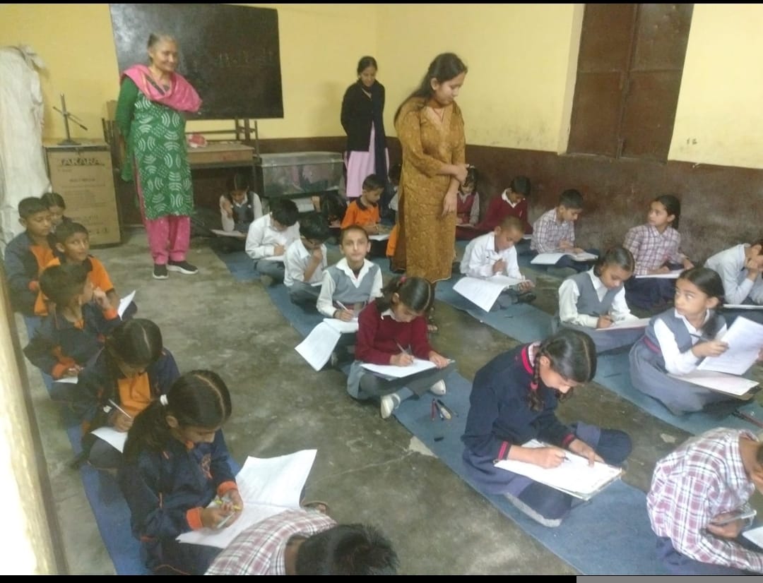 Scholarship Examination In Svm School Kamrow - Sirmour News - Sirmour ...