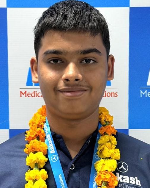Jasman And Prakhar Got Success In Jee Advanced - Lakhimpur Kheri News ...