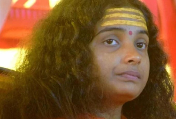 Know About Sadhvi Brahmavadini Devi Skand - Google की नौकरी छोड़ लड़की ...