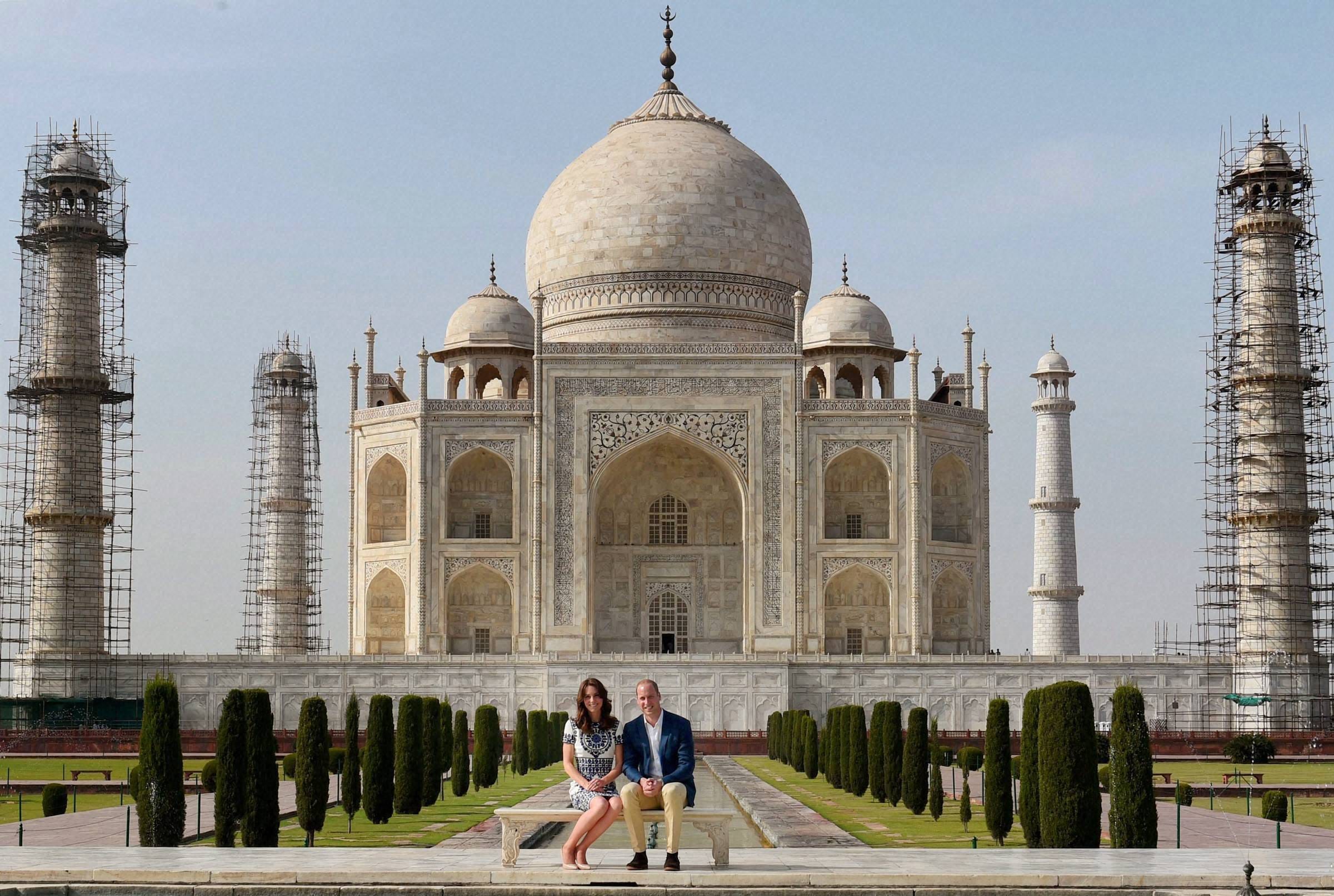 Prince William And Kate Middleton Visit Taj Mahal - Amar Ujala Hindi ...
